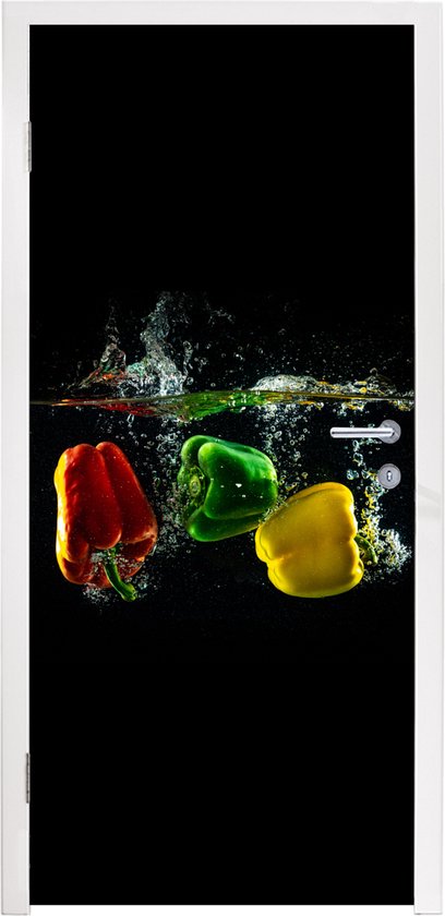 Deursticker Paprika - Groente - Water - Zwart - Rood - Groen - Geel ...