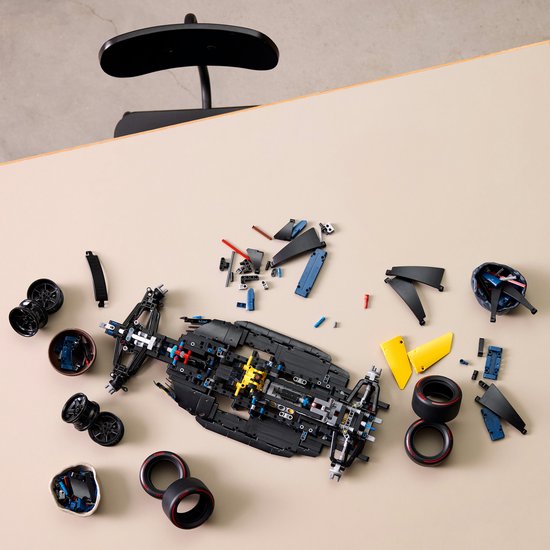 LEGO Technic Oracle Red Bull Racing RB20 F1 Auto - 42206 | bol