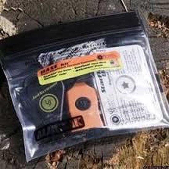 UST Basic Survival Kit | bol