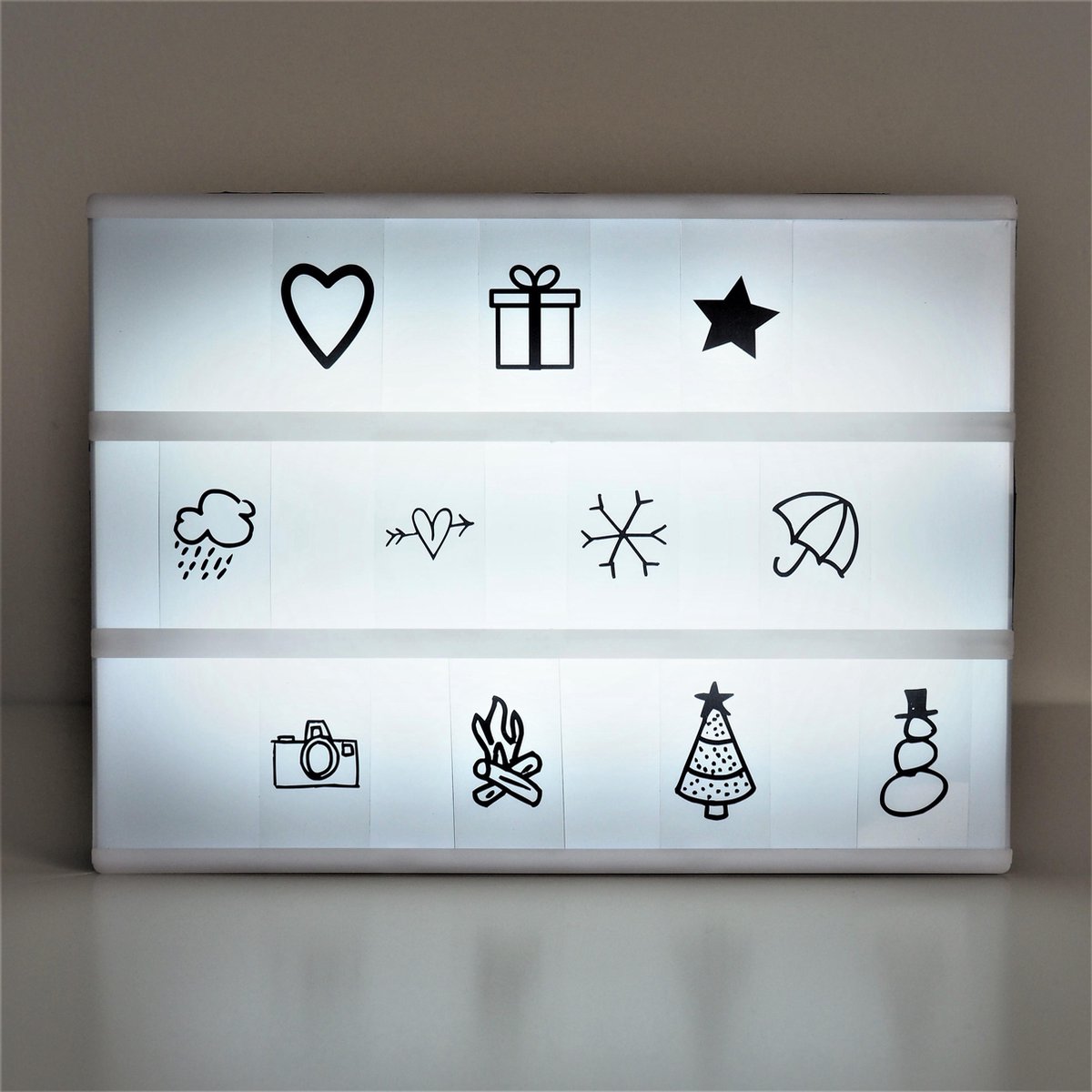 Gadgy Lightbox A4 Basic met:14 leuke extra symbolen en 82 letters ...