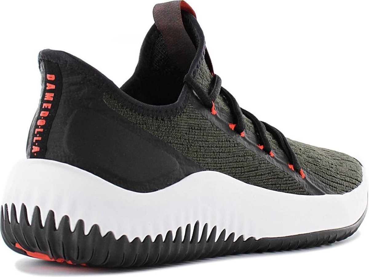 adidas Dame DOLLA AC6912 Chaussures de basket-ball pour hommes ...