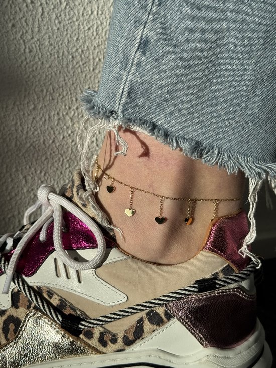 CO88 collection – 8CA-00016 – Enkelbandje met hartjes – goudkleurig ...