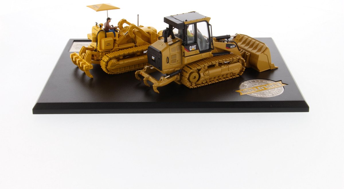 Diecast Masters - Cat 977D & 963K TL Track Loaders - Set van 2 Track Loaders - 1:50 -... | bol.com