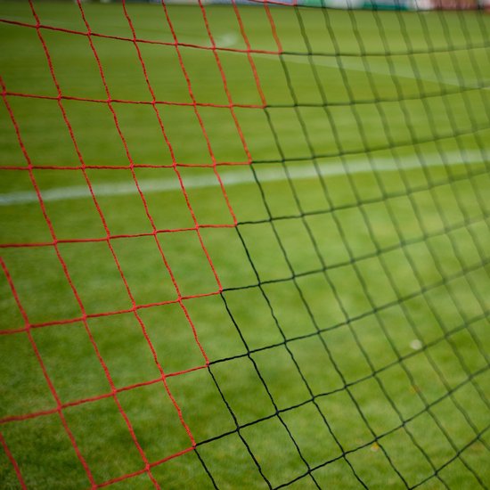 11-a-side voetbalnet (7,32 x 2,44m) - Zwart / Rood | bol