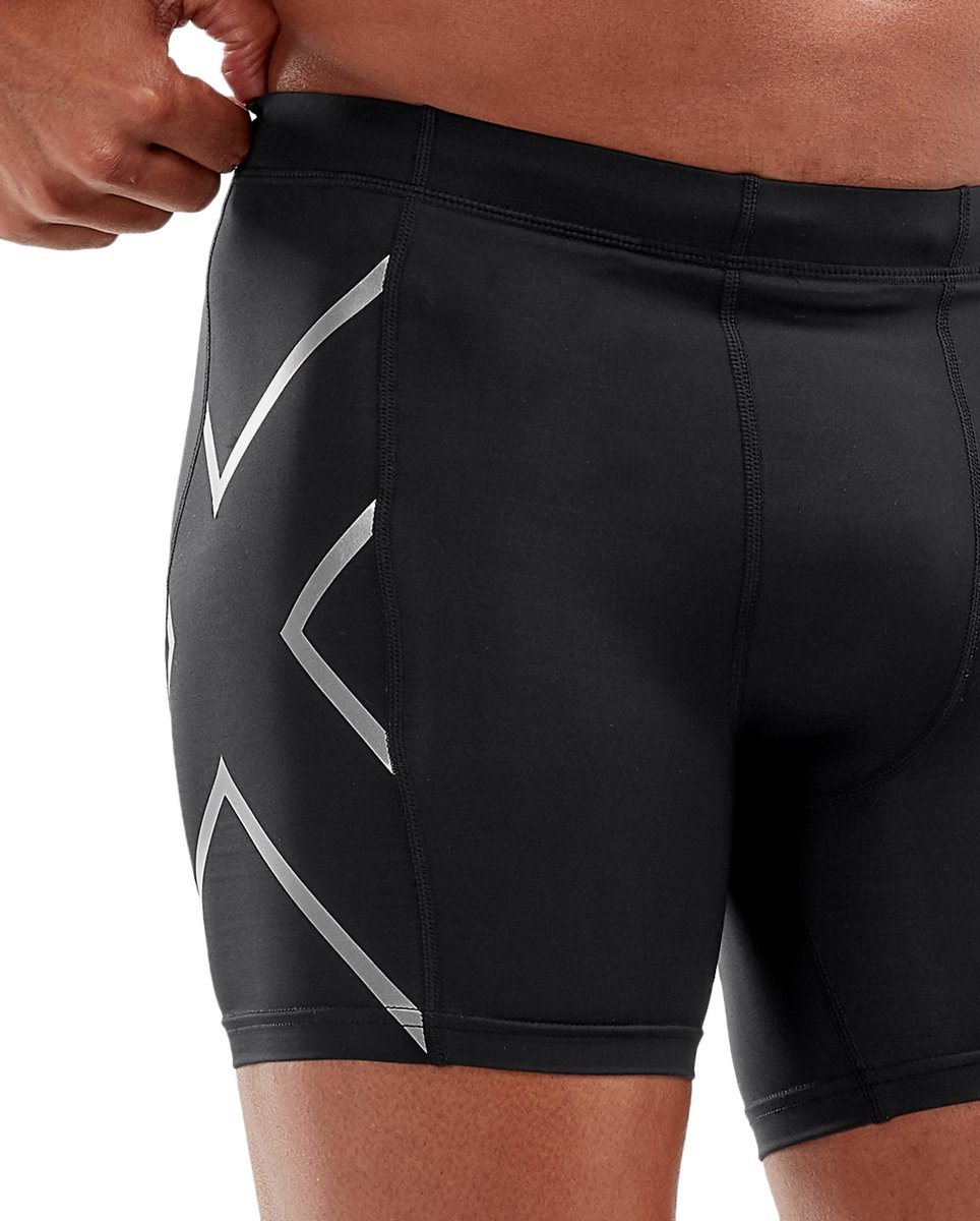 2XU Core Compression ½ Shorts Compressieshorts Compressiesteun voor ...
