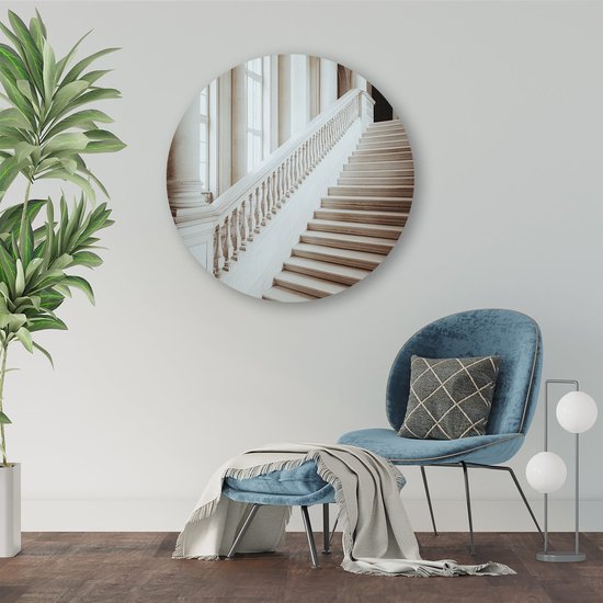 Klassieke trap met grote ramen - Trap wandcirkels - Wandschaal ...