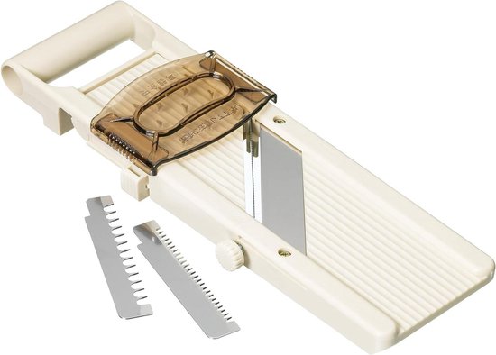 Professionele Japanse mandoline - drie messen en veiligheidsschuiver | bol