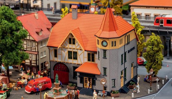 Faller - Town hall with fire brigade garage - FA130649 - modelbouwsets ...