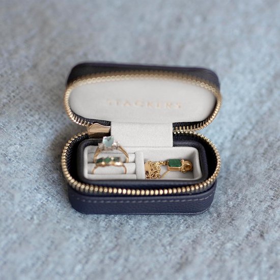 Stackers Petite Travel Box - Navy Blue - Jewelry Storage Solution | bol