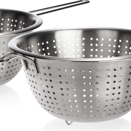 2 x roestvrijstalen keukenzeefjes - klassieke pastazeef met handvat ...