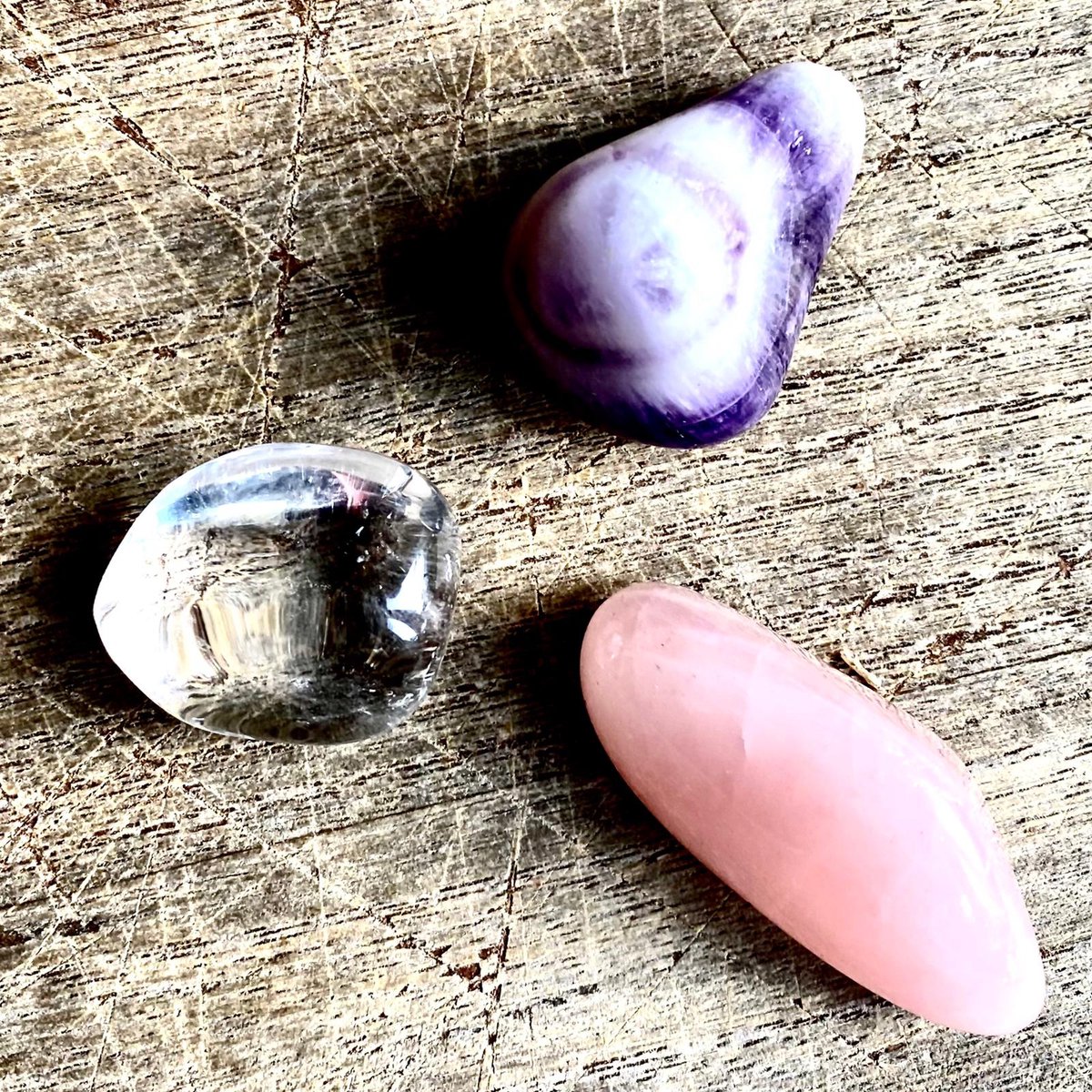 Gouden Driehoek - Amethist - Bergkristal - Rozenkwarts - Edelstenen - Trommelstenen -... | bol.com