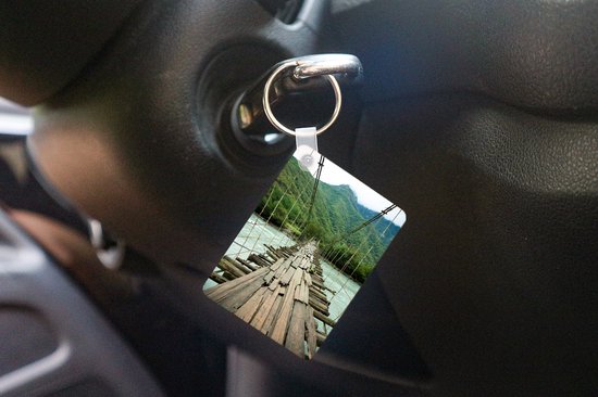 Sleutelhanger - Brug - Hout - Rivier - Uitdeelcadeautjes - Plastic | bol