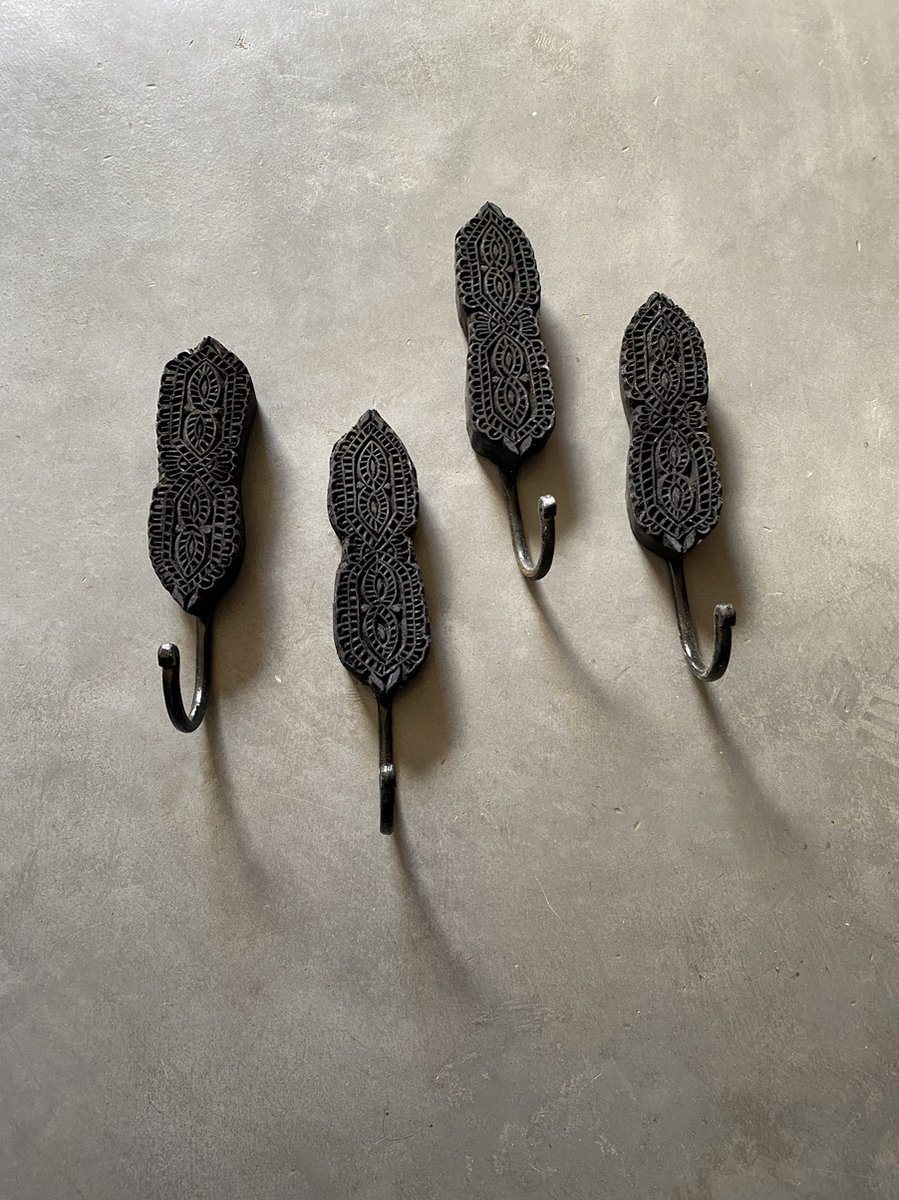 Kapstok 1 haak Flower Yash black | bol.com