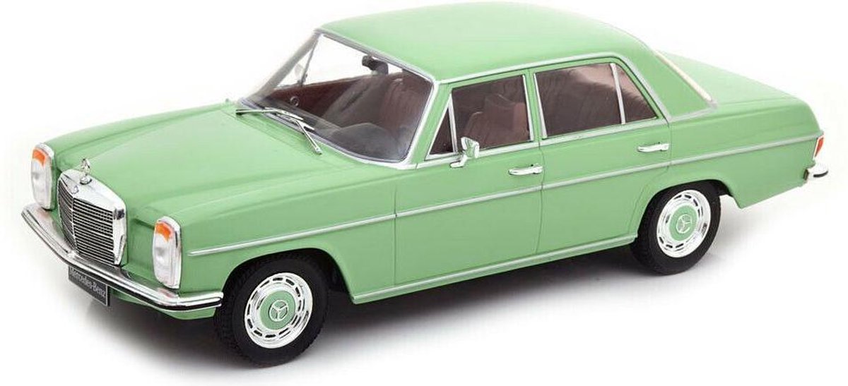 Mercedes-Benz 200D (W115) 1972 Light Green | bol.com