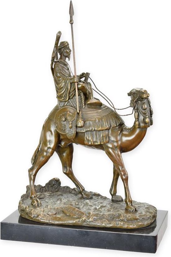 EEN BRONZEN BEELD VAN EEN DROMEDARIS EN RUITER | bol
