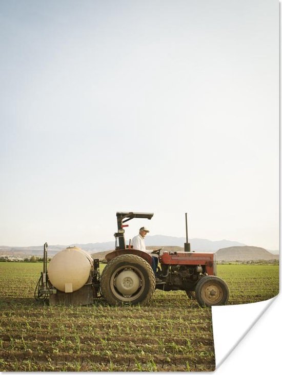 Boer met zijn trekker op zijn land poster 120x160 cm - Foto print op ...