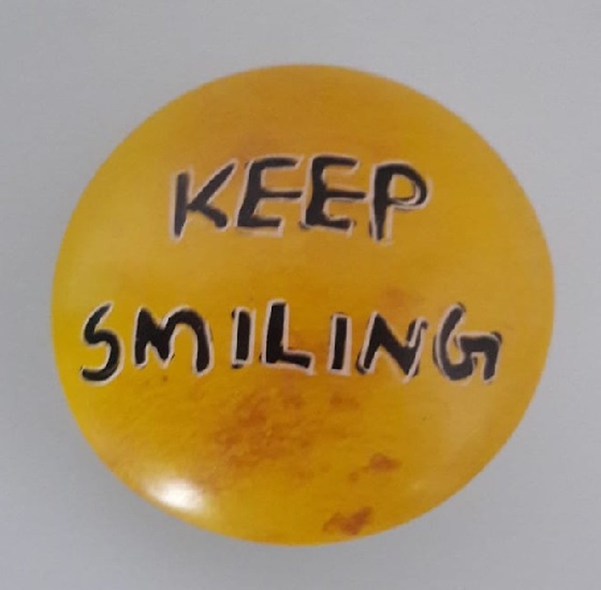Nog meer sfeer in uw woonomgeving met deze prachtig handgemaakte smiley ...
