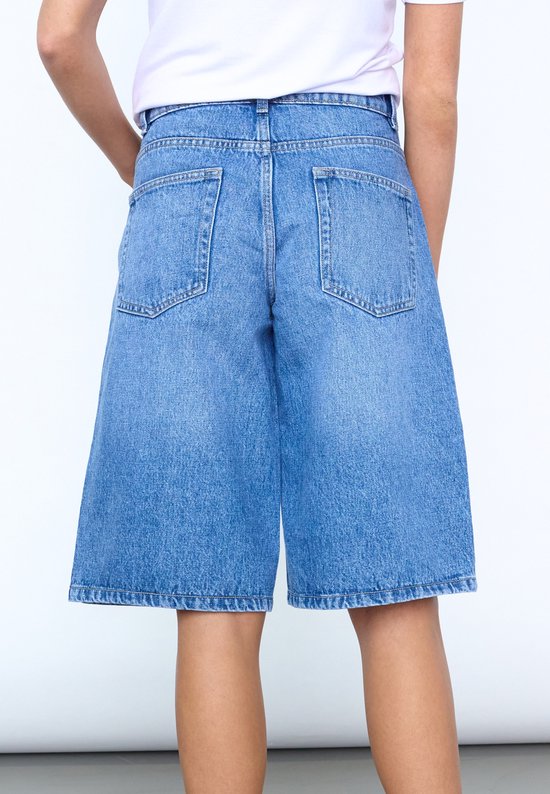 SISTERS POINT Ofira-sho - Dames short - Mid Blue Denim - Maat S | bol