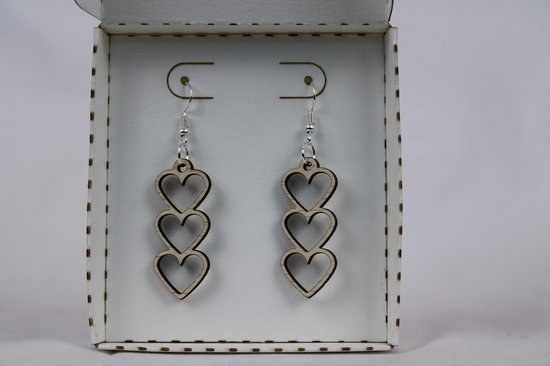 Oorbellen met 3 hartjes onder elkaar | bol