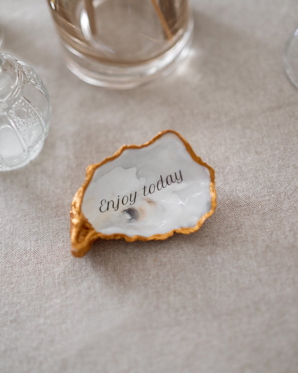 Oester met tekst 'Enjoy Today' | Oester decoratie | Interieuraccessoire ...