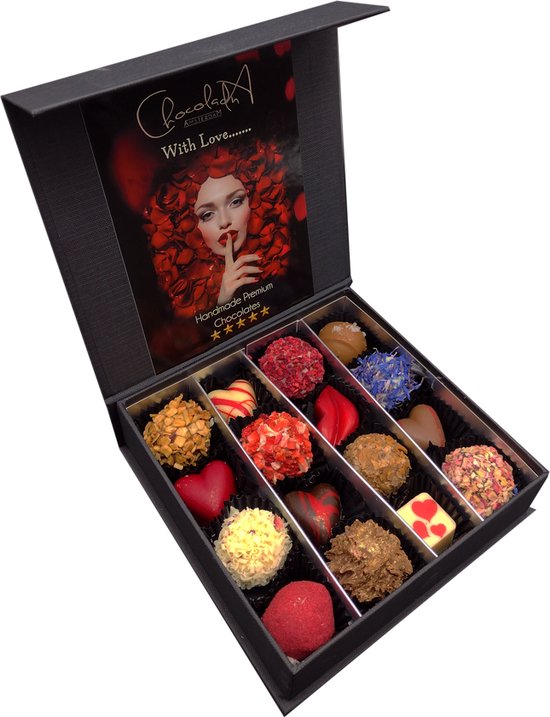 Valentijn/LOVE klein - Luxe doos chocolade speciaal voor jouw lief met ...