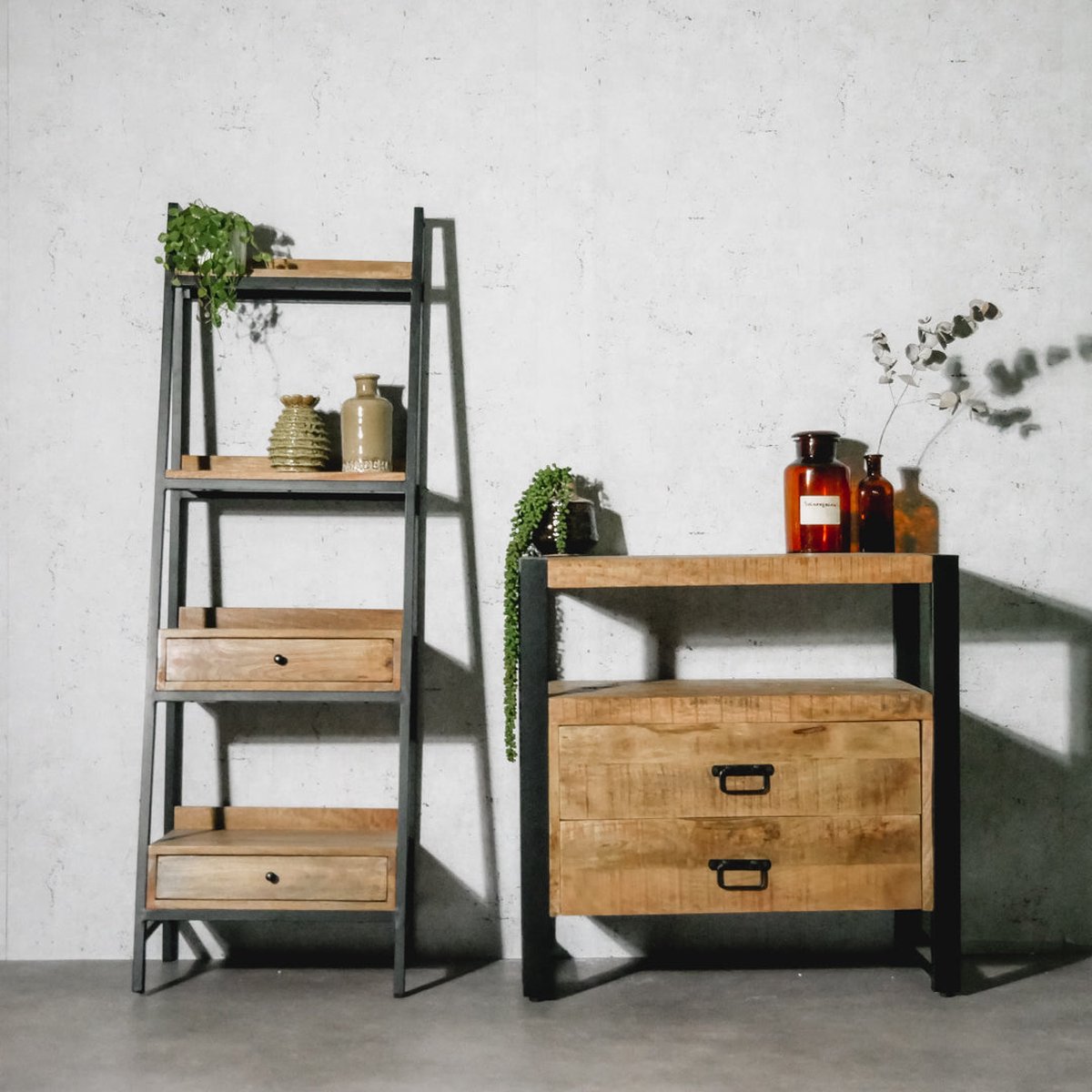 Mangohout kastje 2 lades Industrieel Design 80 cm - Mangohout en Staal ...