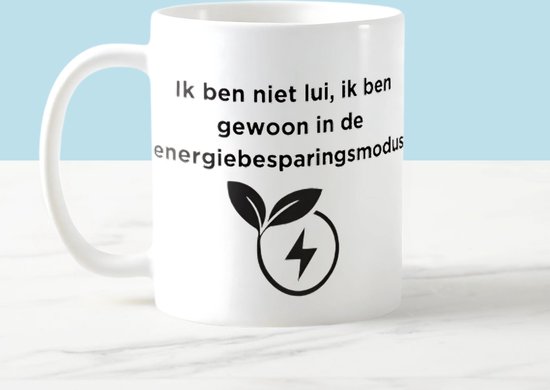 NietMokken.nl - Grappige Mok 325 ml - Ik ben niet lui, ik ben in de... | bol