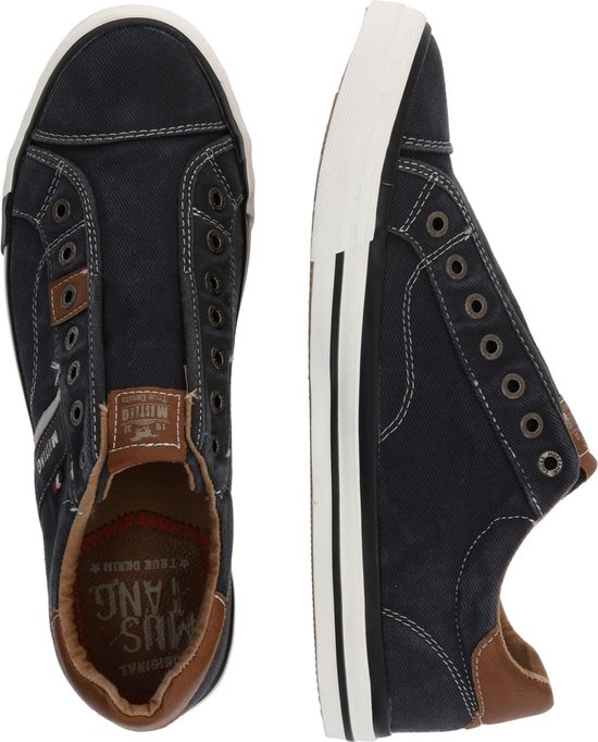 Mustang Slippers Wit 42 | bol