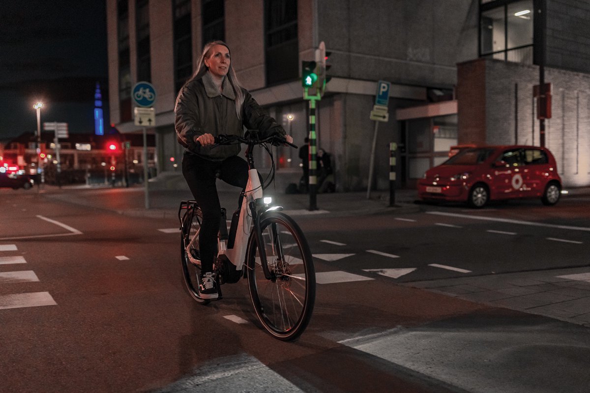 AXA Nxt 60 - Fietslamp voorlicht - LED Koplamp - Steady - Dynamo - 60 ...