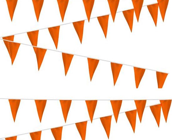 Oranje vlaggenlijn. Slinger vlaggetjes vlaggen. WK EK Nederland Holland ...