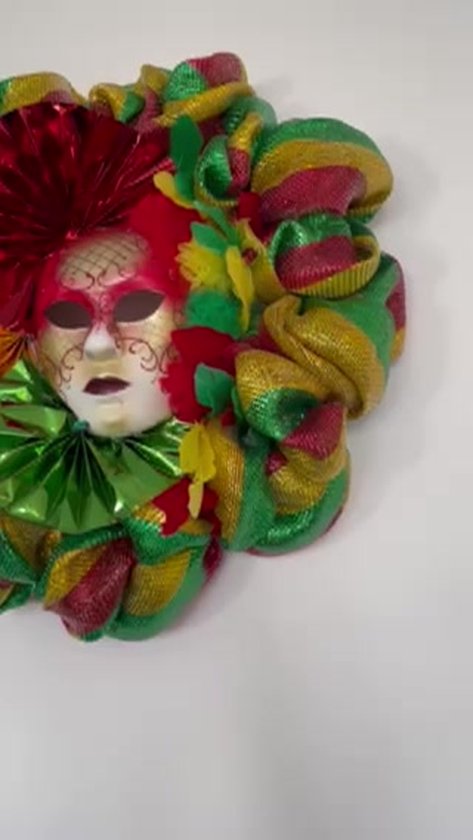 Carnaval versiering - Carnaval decoratie - deco mesh krans met masker ...