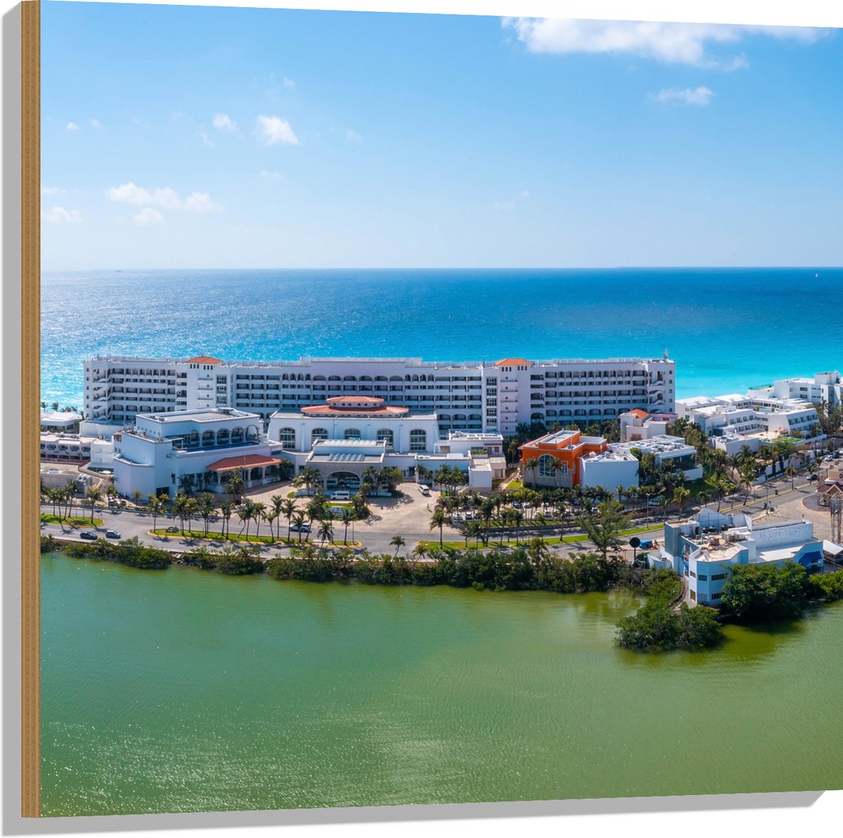 Hout - Lange Boulevard van Laguna Del Condado in San Juan, Puerto Rico ...