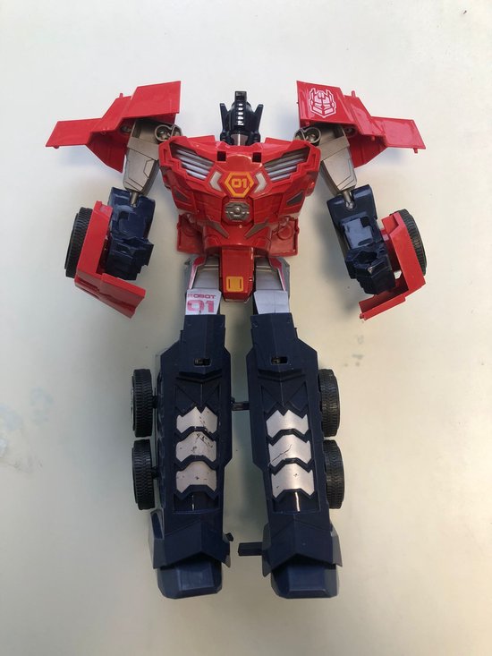 Transformer - Autobot - 38cm groot - zwart met rood | bol.com