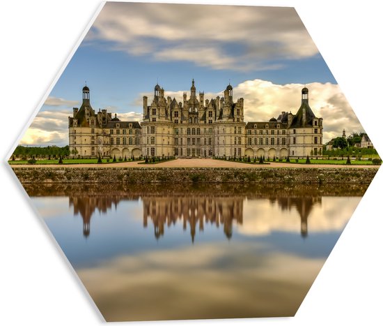 WallClassics - PVC Schuimplaat Hexagon - Water voor Kasteel van ...