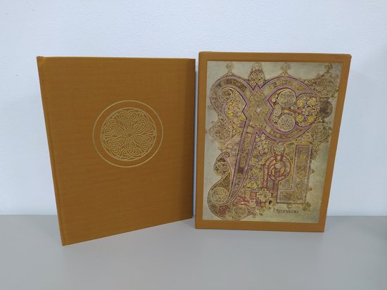 Het Book of Kells - Miniaturen en tekstdecoratie van het handschrift | bol