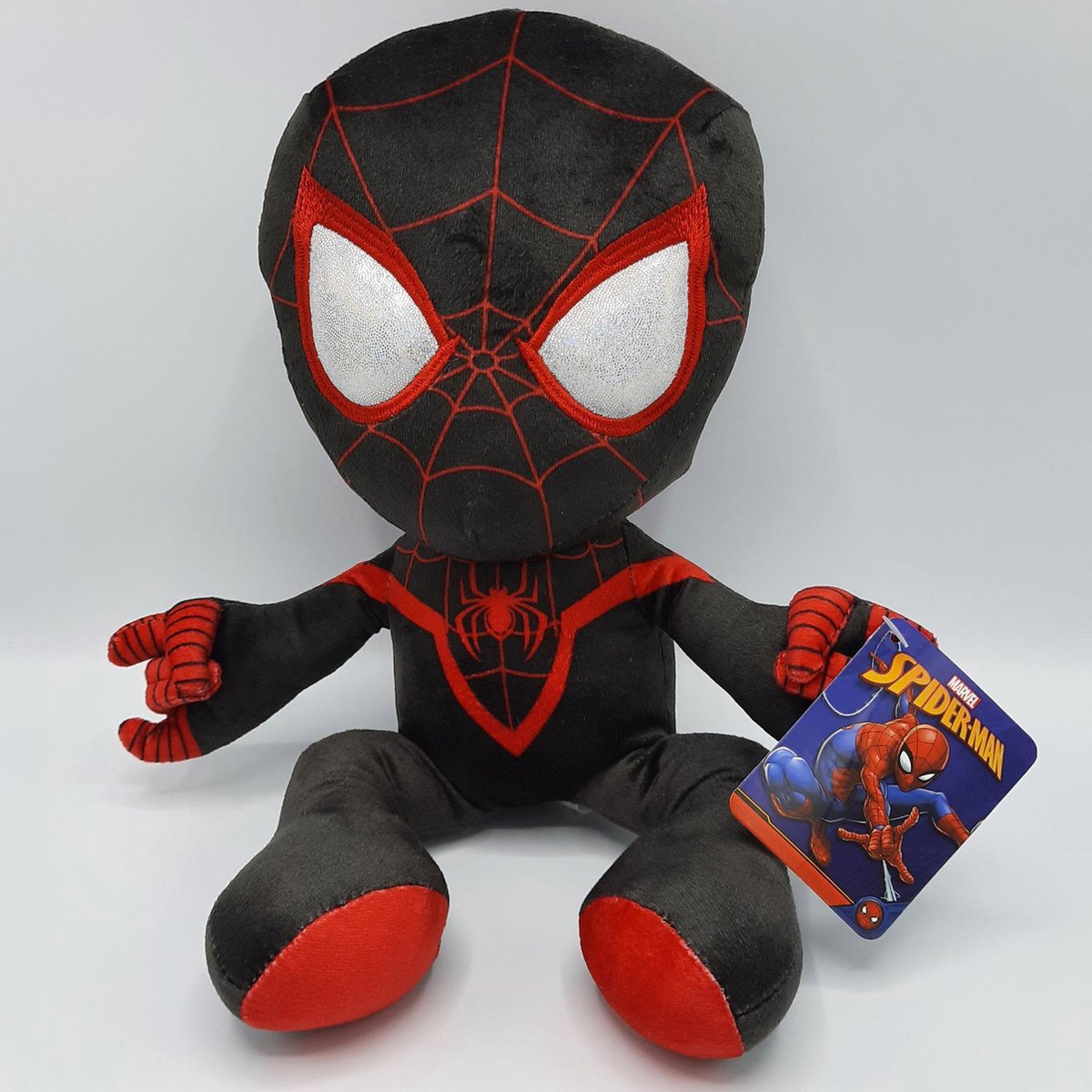 Marvel - Spiderman - Knuffel - Spider-Man in Shooting Action - Black ...