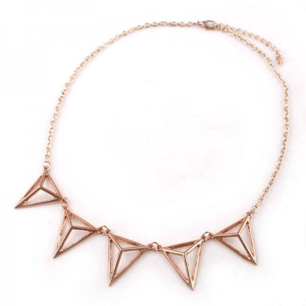 Rose gouden ketting met driehoekjes eraan. | bol