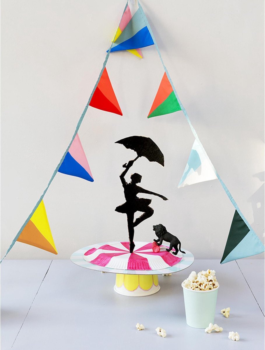 Slinger Circus mini | 3,75 meter 16 vlaggetjes, stoffen feest slinger | binnen &... | bol.com