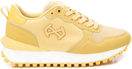 XTI 141399 Trainer - GEEL | bol