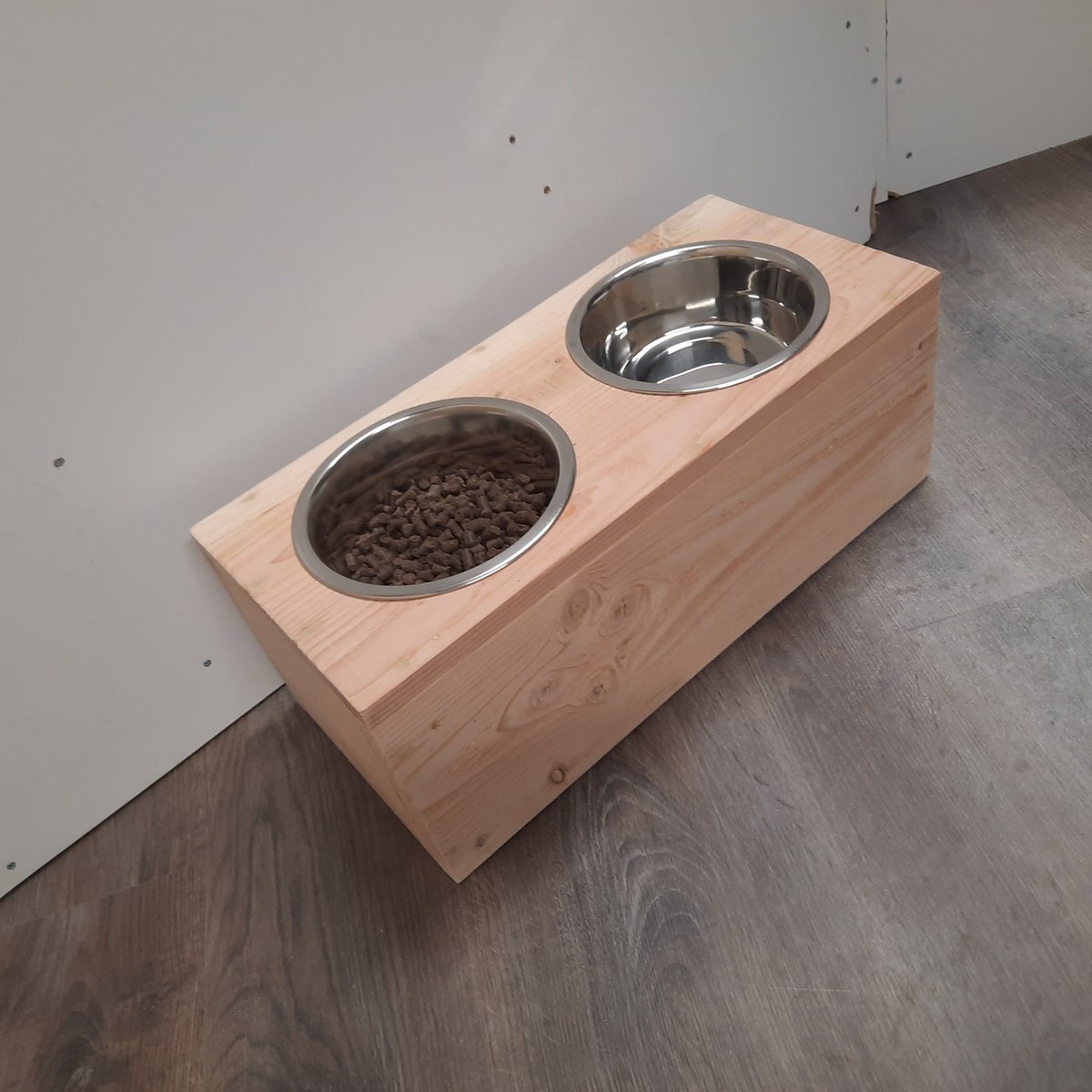 Houten honden voerbak en drinkbak “Dommel” – douglas hout - voor de ...