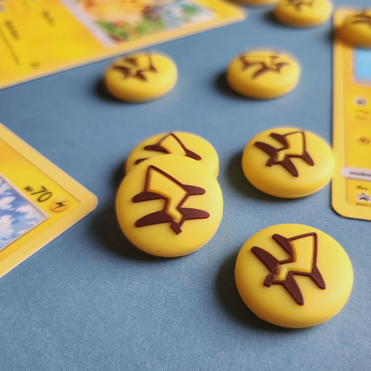 Pikachu design Thumb Grips - 2 Joycon dopjes - voor Nintendo Switch ...