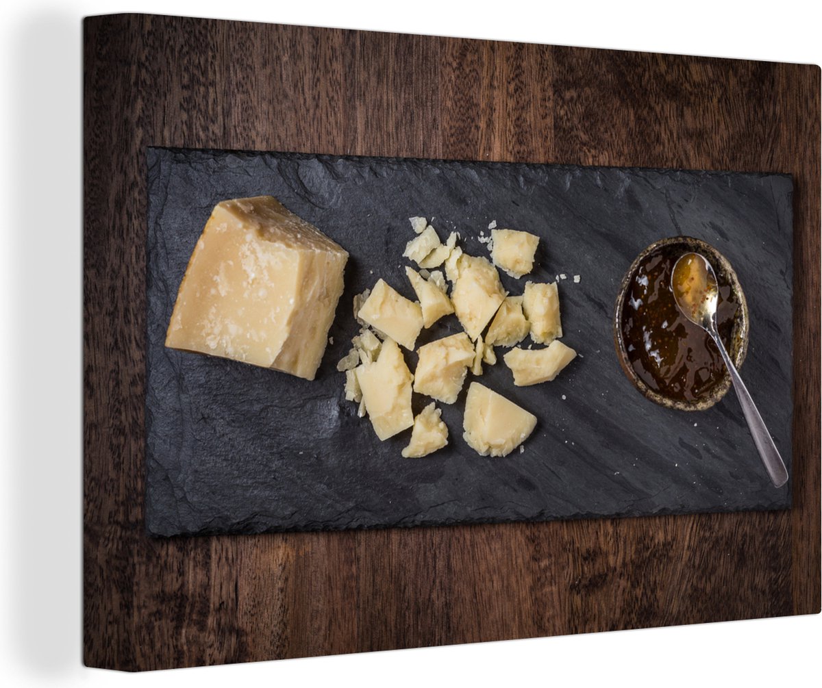 Fromage parmesan à l'huile sur une planche à pain 30x20 cm - petit ...