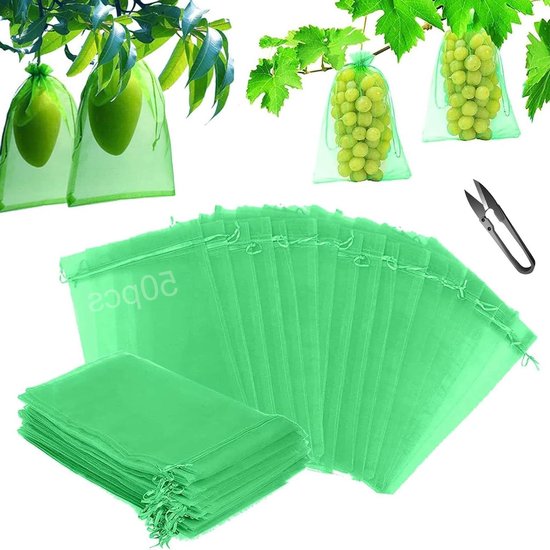 Groene fruitzak met netstructuur en trekkoord voor bescherming van ...