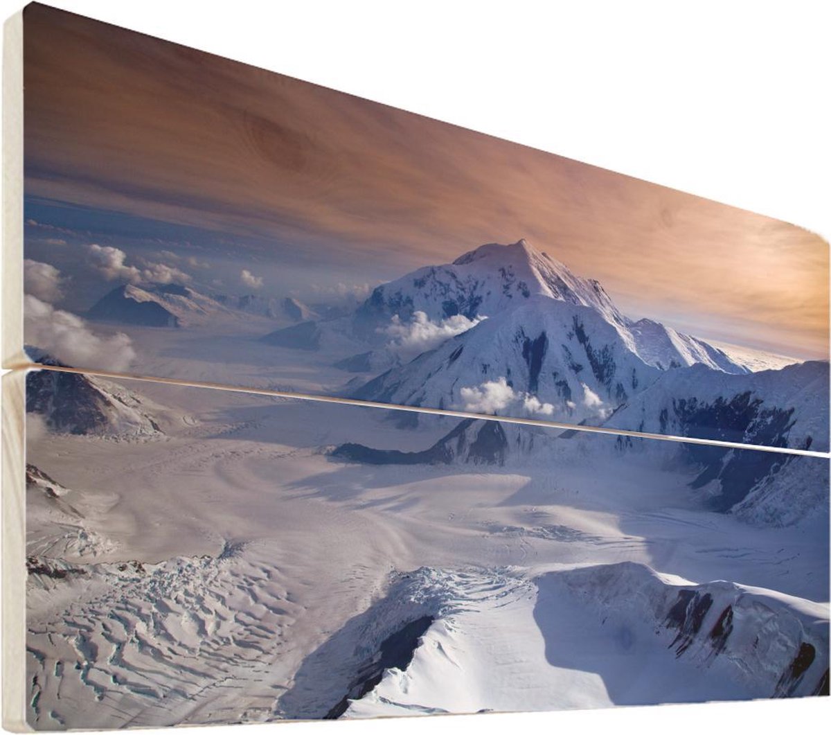 Vue aérienne du mont McKinley enneigé dans le parc national de Denali ...